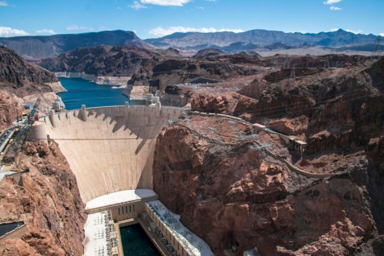 From Itaipú to Hoover Dam: The Most Famous Dams in the World - We Build ...